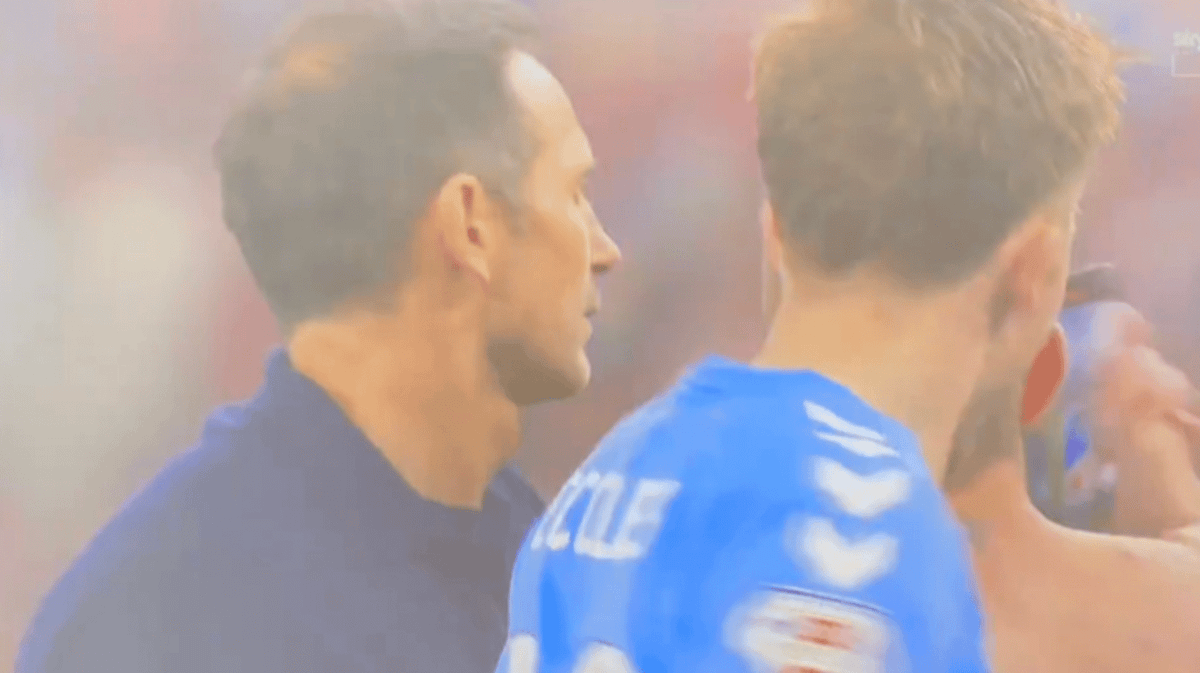 Frank Lampard in angry incident with Sunderland fan after last-gasp ...