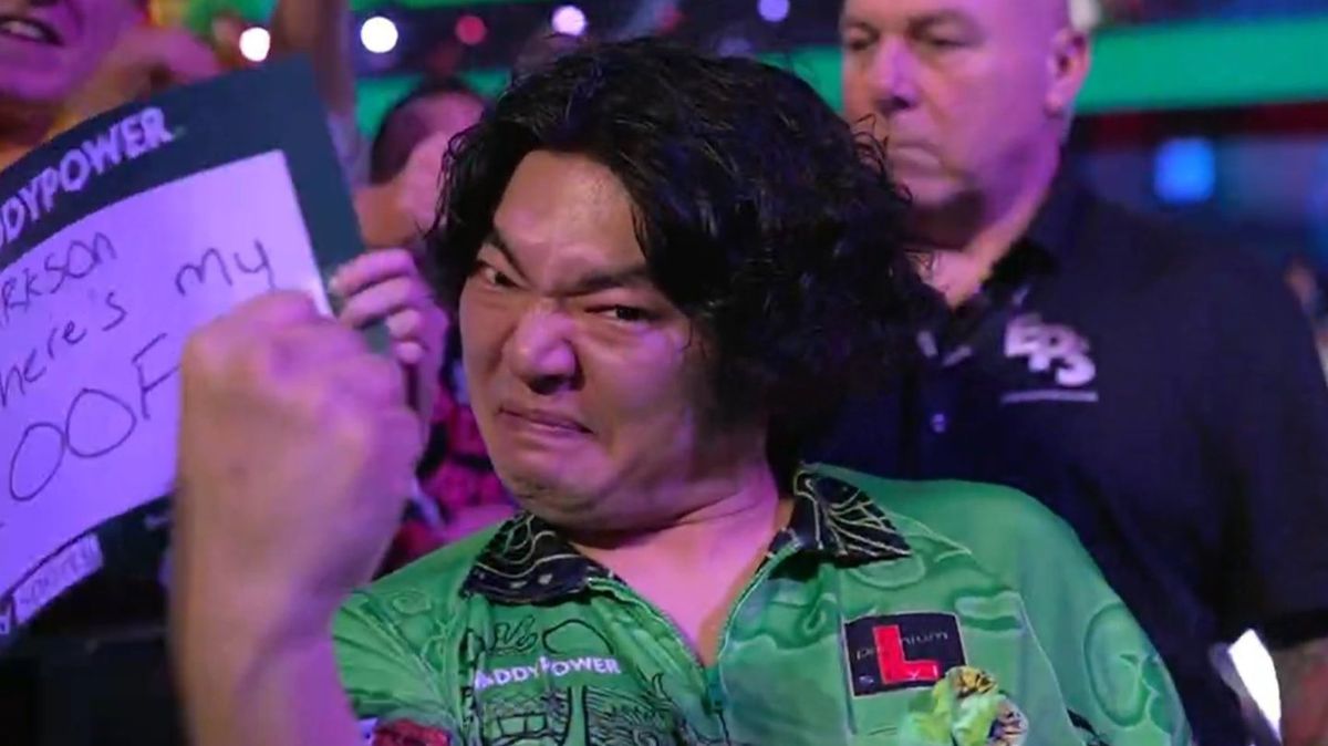 Motomu Sakai Stuns Darts Fans With 'Greatest Ever Walk-On' at Ally Pally