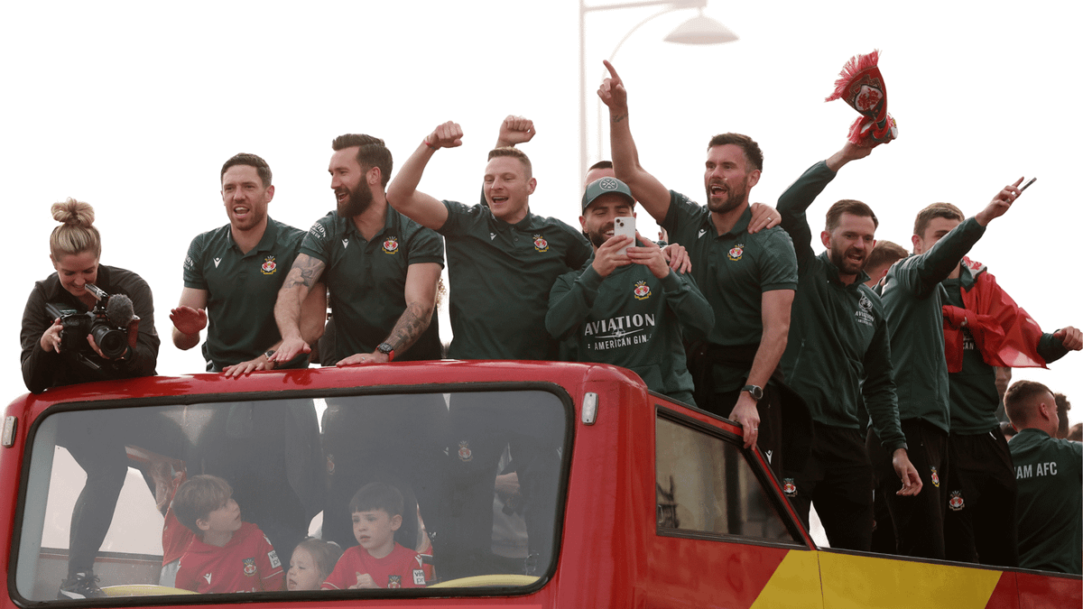 Ben Foster and Ben Tozer return to Wrexham as surprise club ...