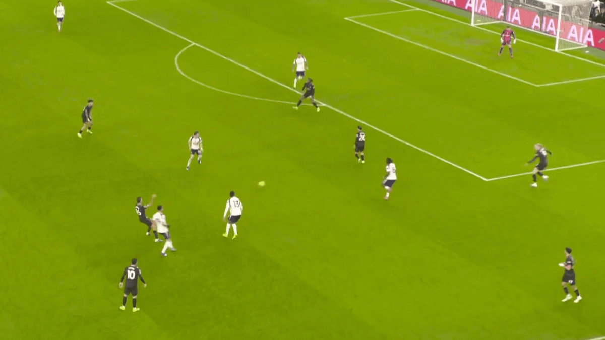 Gary Neville Delivers Most Brutal Comment of the Season About Tottenham ...