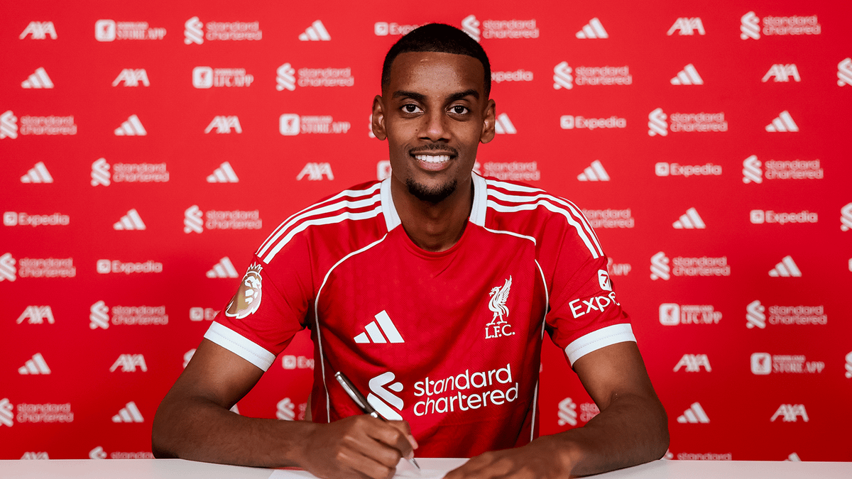 Alexander Isak Speaks Out on Newcastle After Agent’s Dig at Club