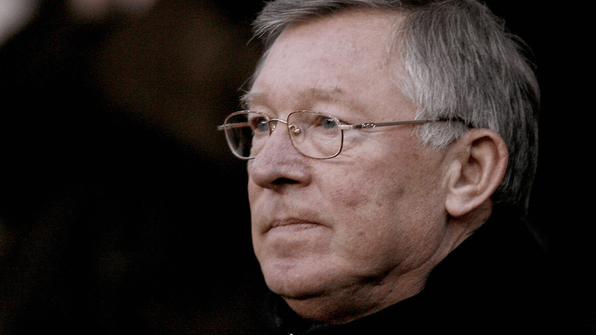 Man Utd transfer target was shot in the head after agreeing contract to ...