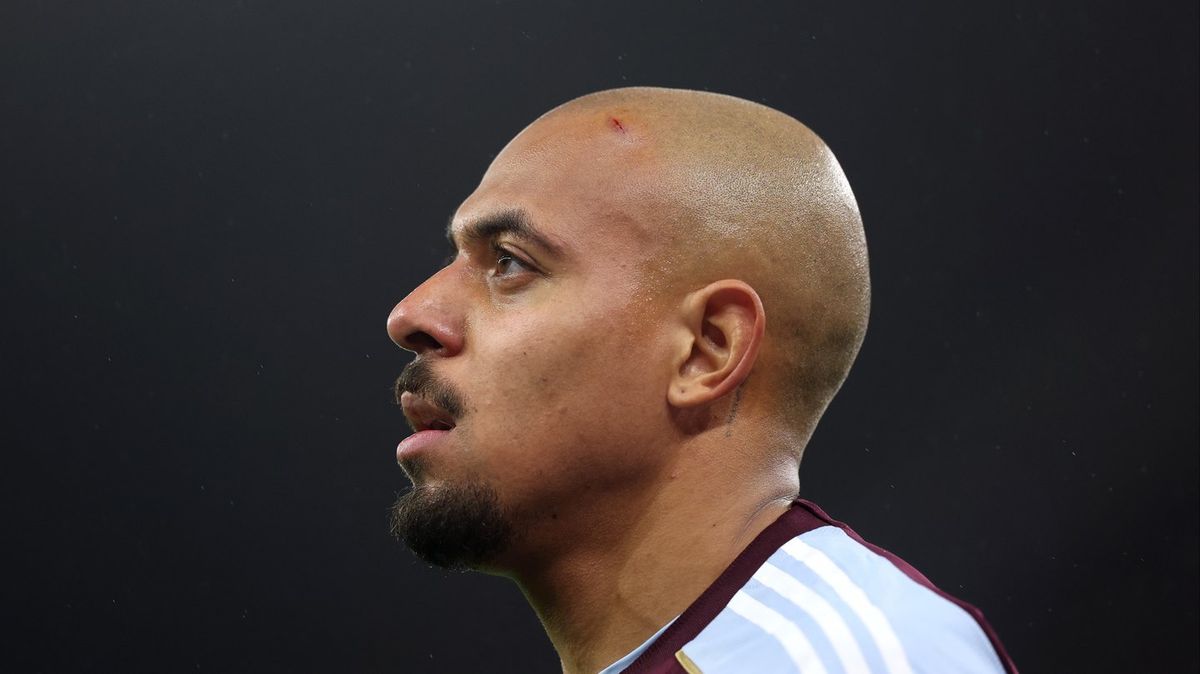 Donyell Malen Breaks Silence After Aston Villa vs Young Boys Incident