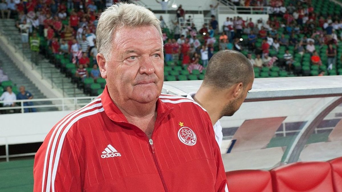 Liverpool legend John Toshack incredibly denies son's claim he has dementia