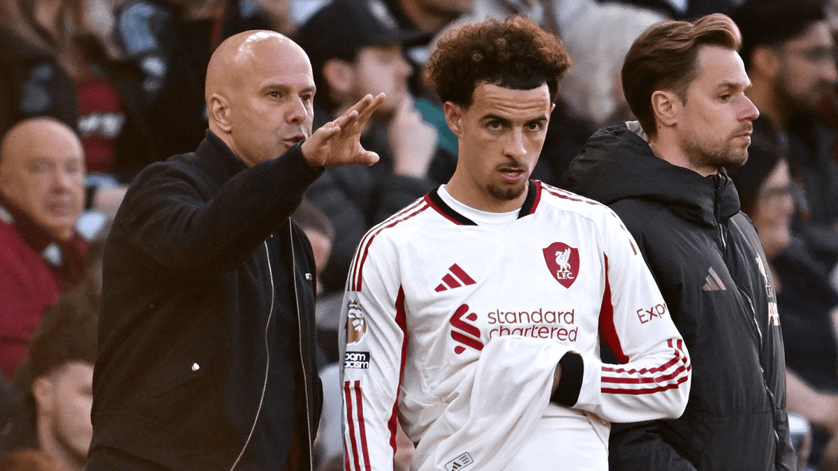 Curtis Jones accused of aiming dig at Arne Slot in goodbye message ...