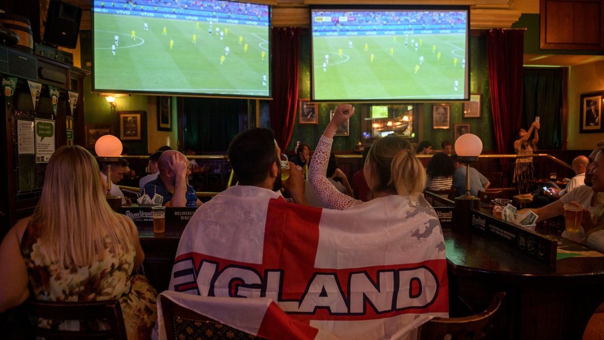 Pubs allowed to stay open until 2am during World Cup under one condition