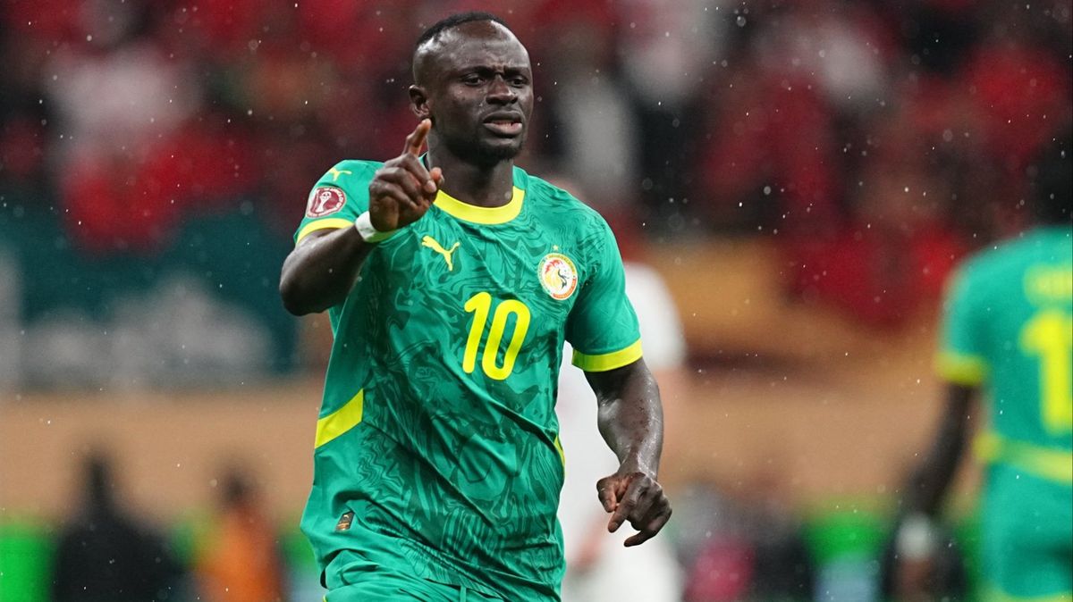 Sadio Mane Explains Why He Refused to Walk Off the Pitch With Senegal ...