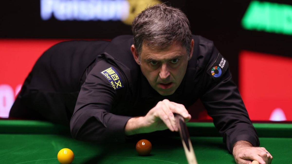 Ronnie O'Sullivan says World Seniors snooker star 'should still be on ...