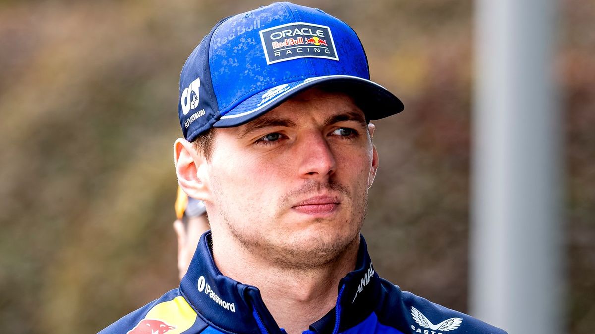 Max Verstappen forced out of Mercedes in concerning incident at Nurburgring