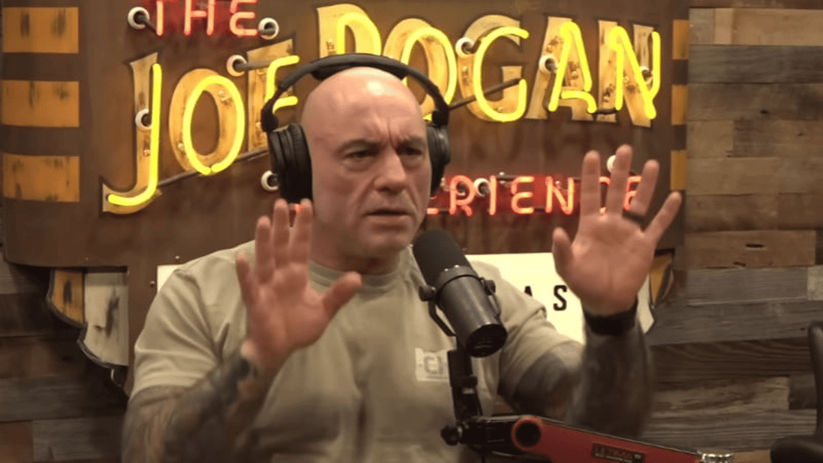 Joe Rogan suggests major MMA rule change after "blatant cheating" at ...