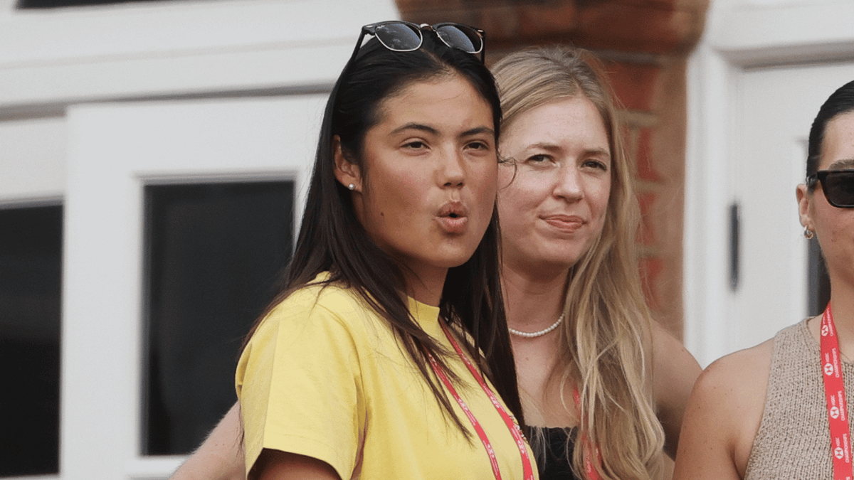 Body language expert reveals what Emma Raducanu was really thinking as ...