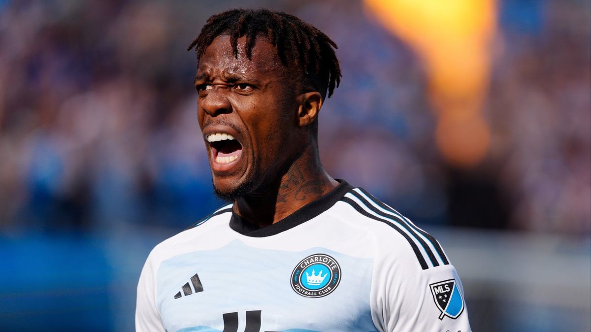 Wilfried Zaha Launches Furious Attack at Fans on Snapchat Over Crystal ...