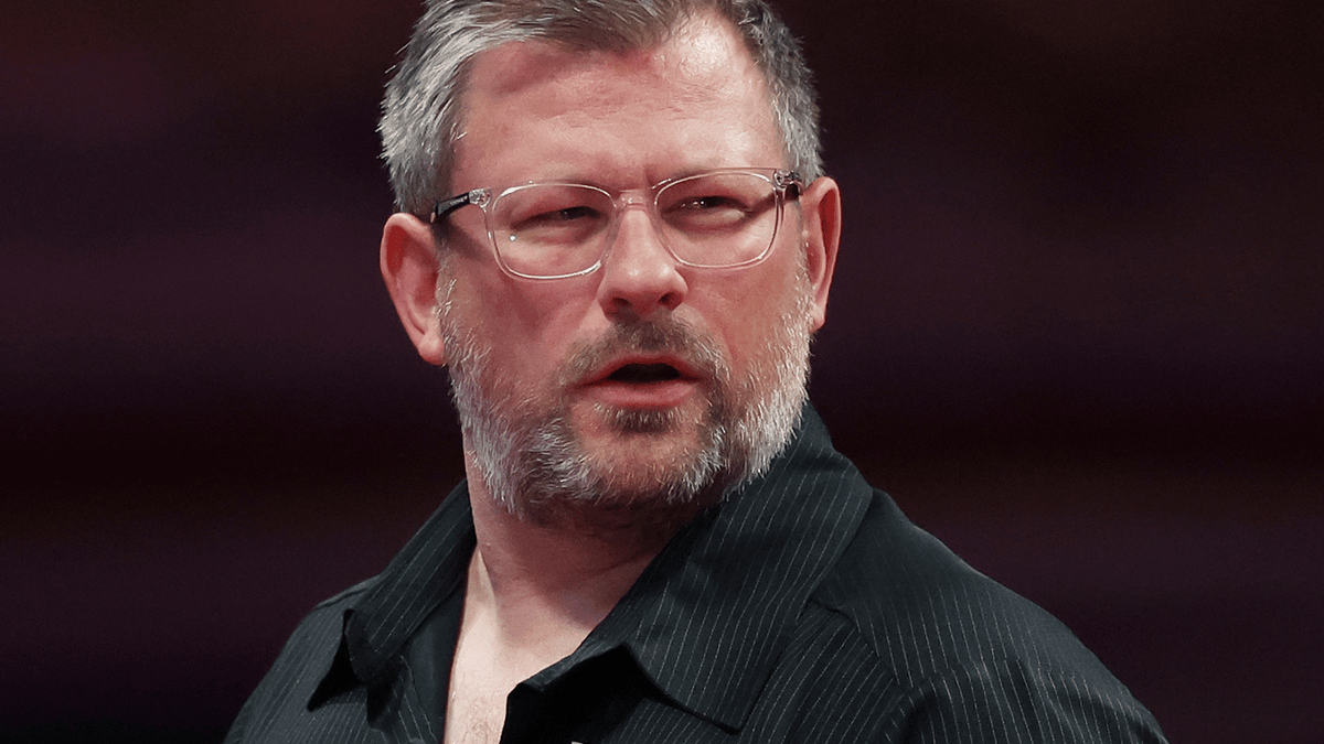 James Wade breaks silence after 'walking off stage' following World ...