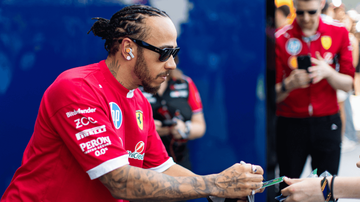 Why Lewis Hamilton refuses to sign F1 helmets after previously snubbing ...