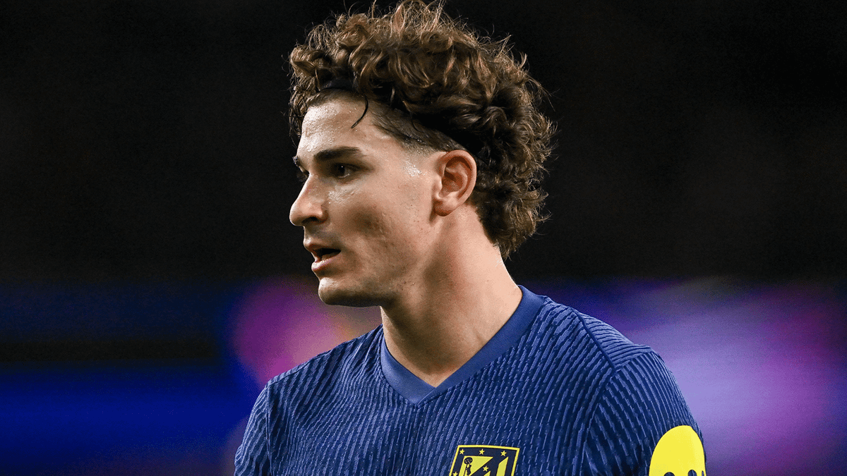 Julian Alvarez Transfer Bombshell Drops After Atletico Thrashed by Arsenal