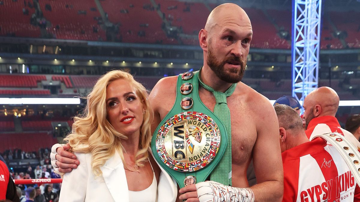 Tyson Fury reveals how often he has sex with his wife Paris ahead of ...