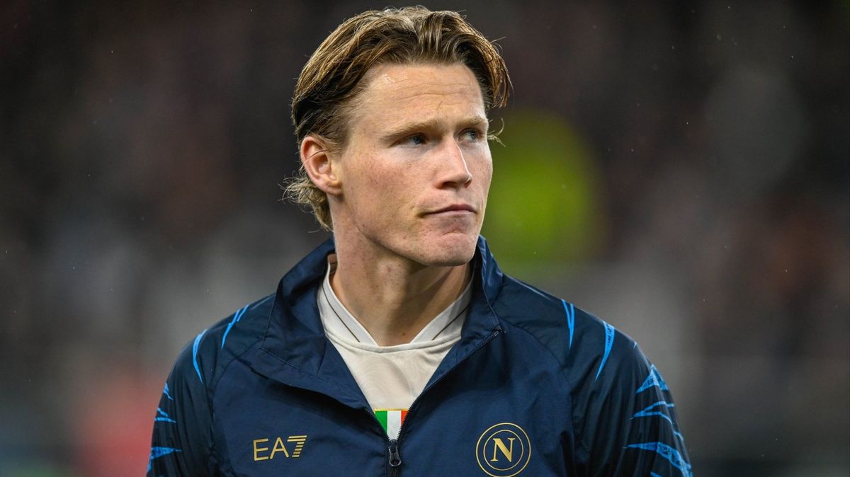 Scott McTominay speaks out on future as shock club 'leads way' to sign ...