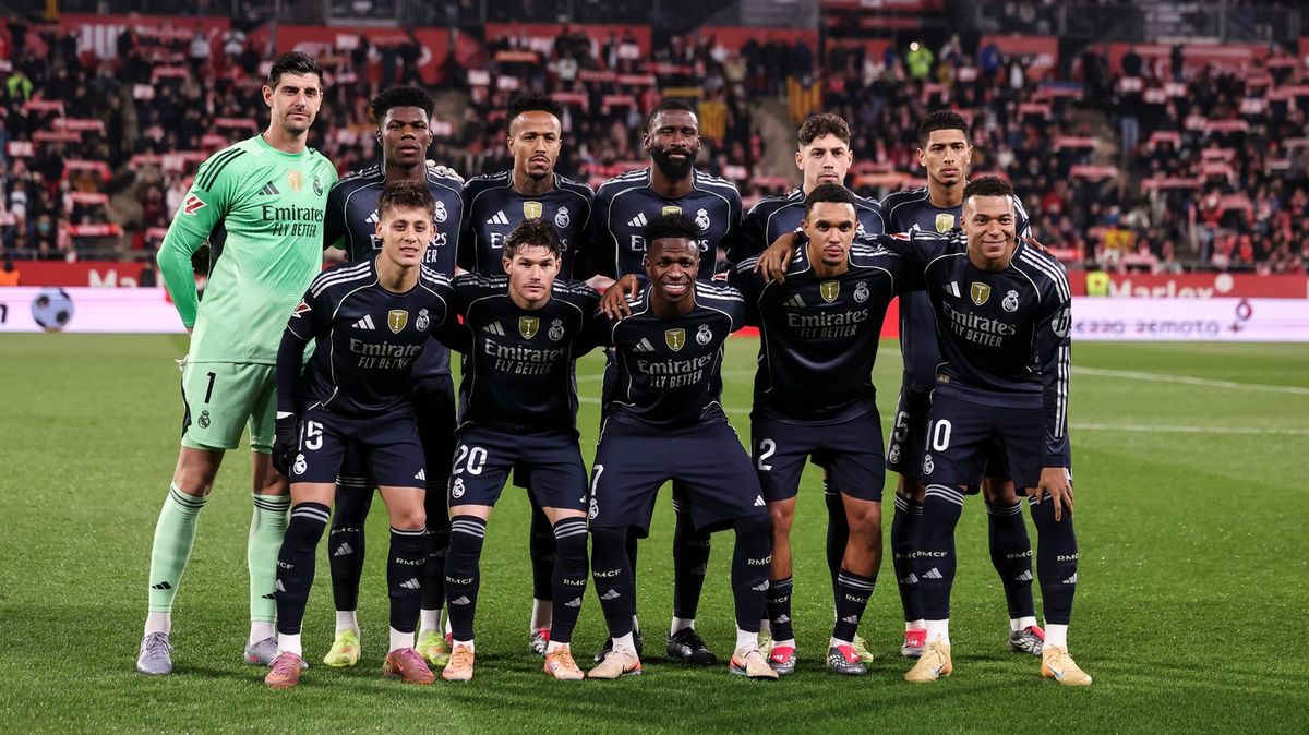 Real Madrid Squad in Chaos As Six Players in ‘Anti-Xabi Alonso Group’