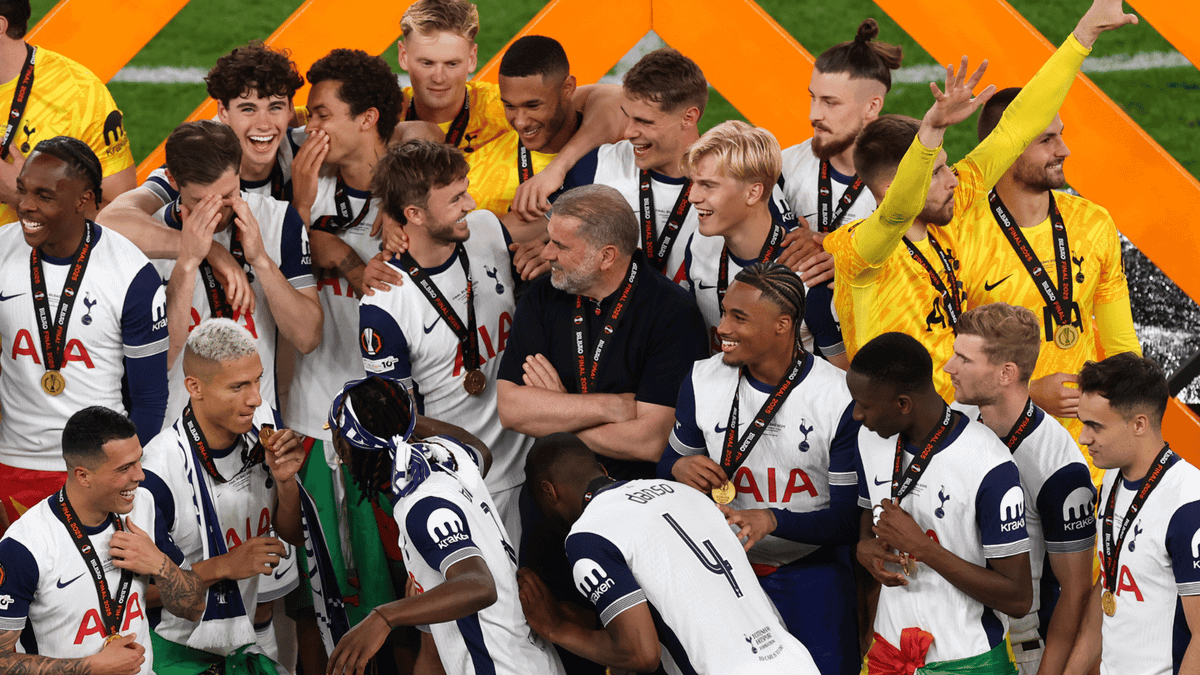 Tottenham star stuns fans with lengthy message to Ange Postecoglou ...