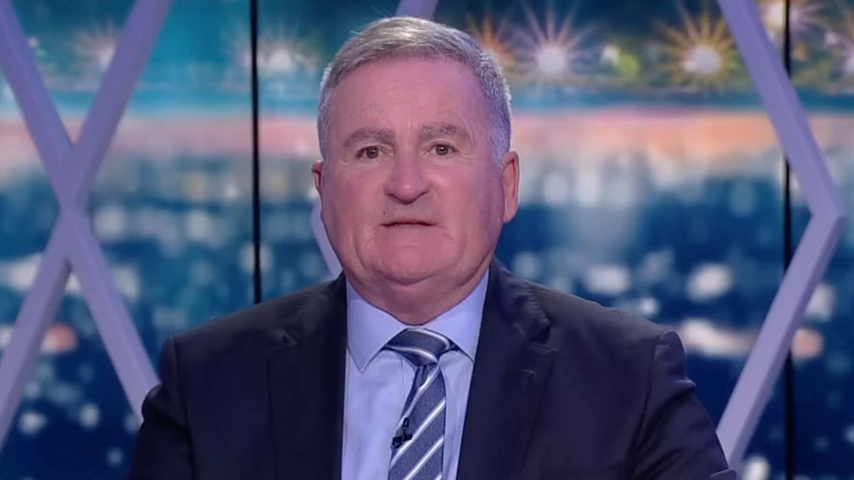 Richard Keys Slams Arne Slot for 'Daft' Comment After Frankfurt Demolition