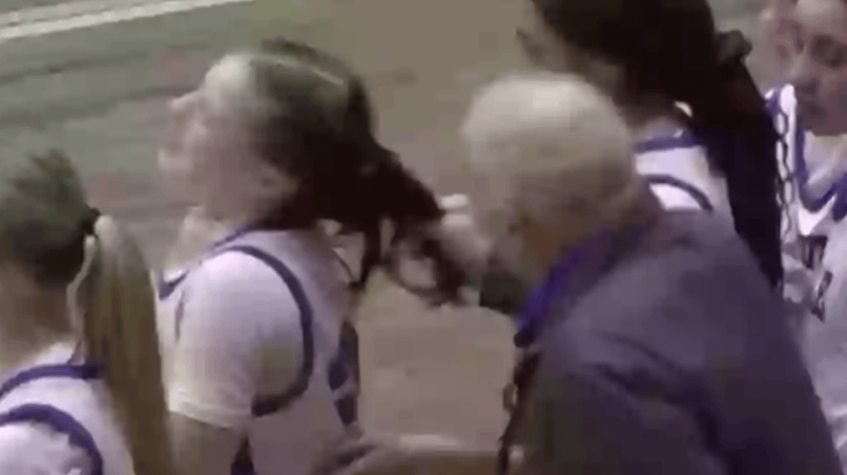 Lip reader 'reveals' what disgraced high school basketball coach said ...