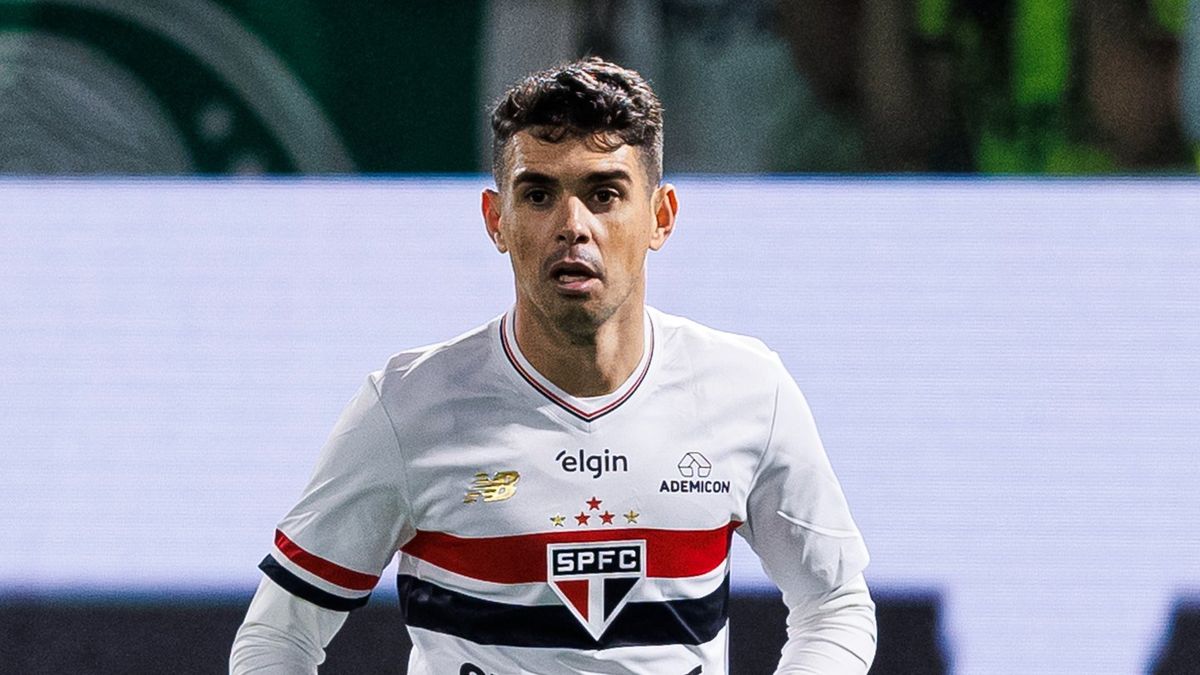 Oscar 'Considering Retirement' After Being Admitted to Hospital ...