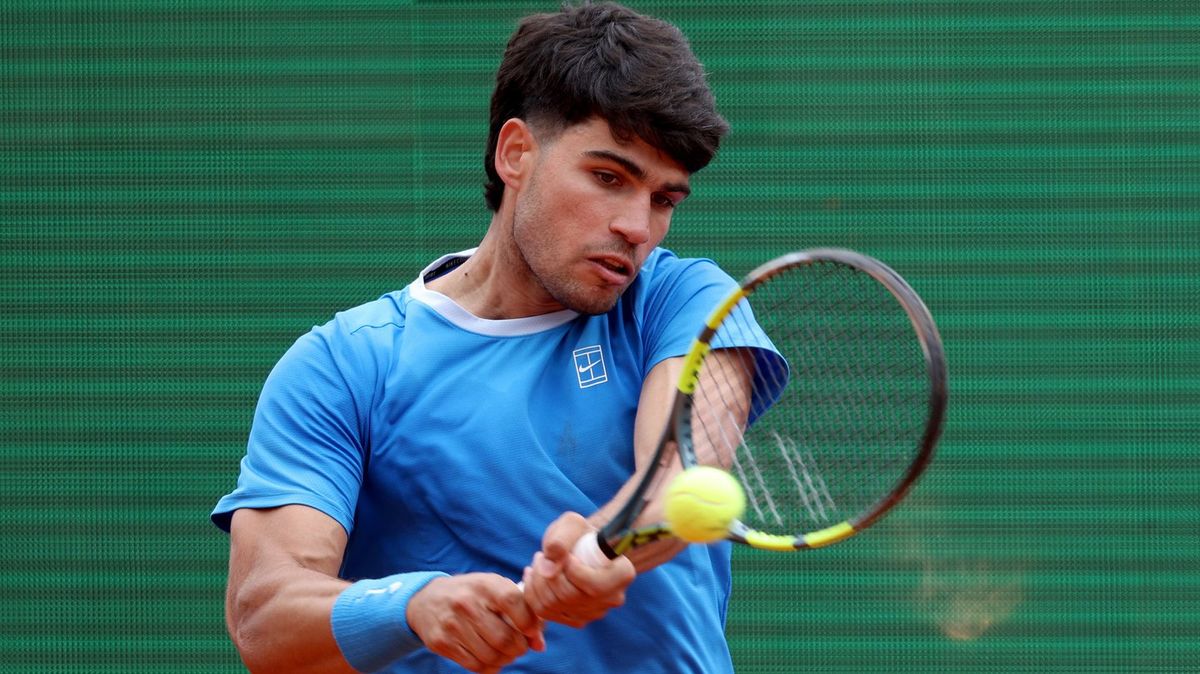 'I didn't see the ball' - Carlos Alcaraz hits 114mph forehand, one of ...