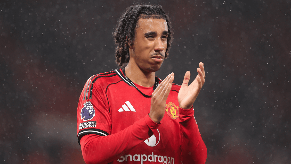 Leny Yoro 'Starts' Game for Another Club after Man United win over ...