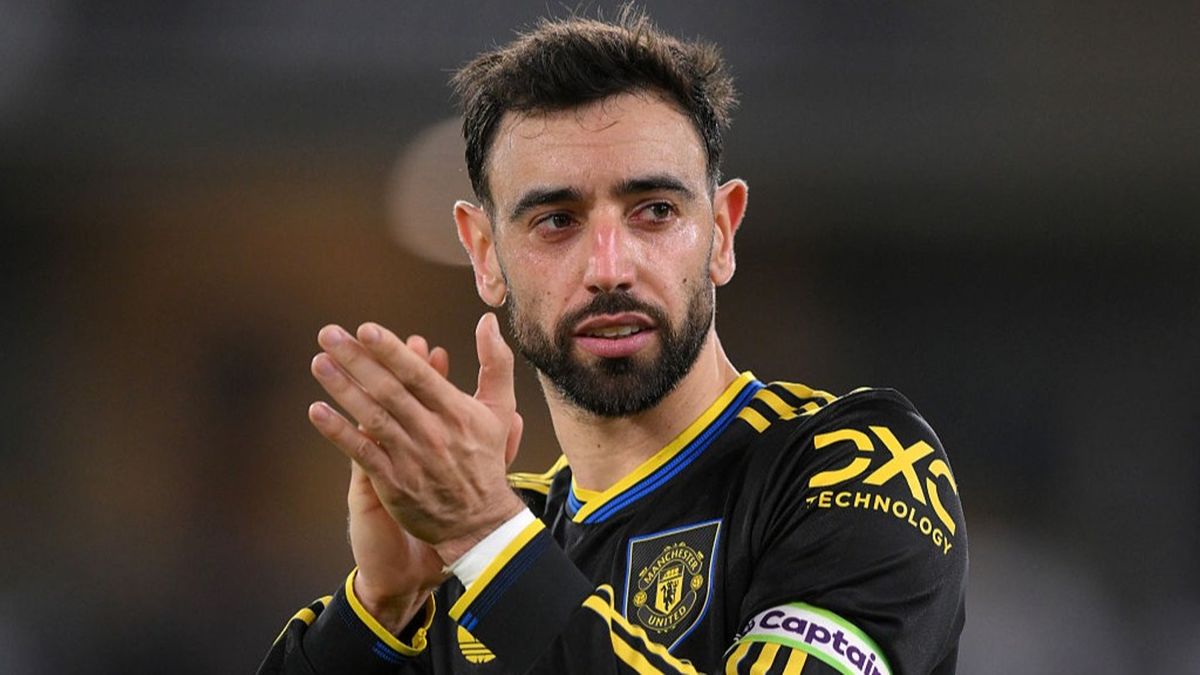 Man Utd 'Name Price' for Bruno Fernandes to Raise Funds for January ...