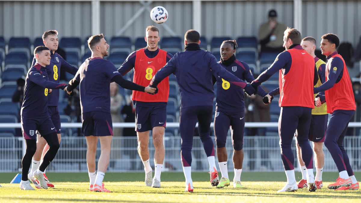 Fans beg Thomas Tuchel to use England star in his ‘correct position ...