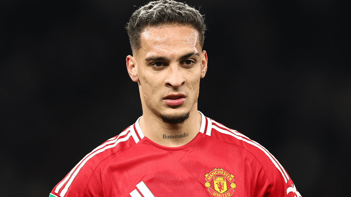 Man Utd 'accept' permanent bid for Antony but fans have spotted major ...