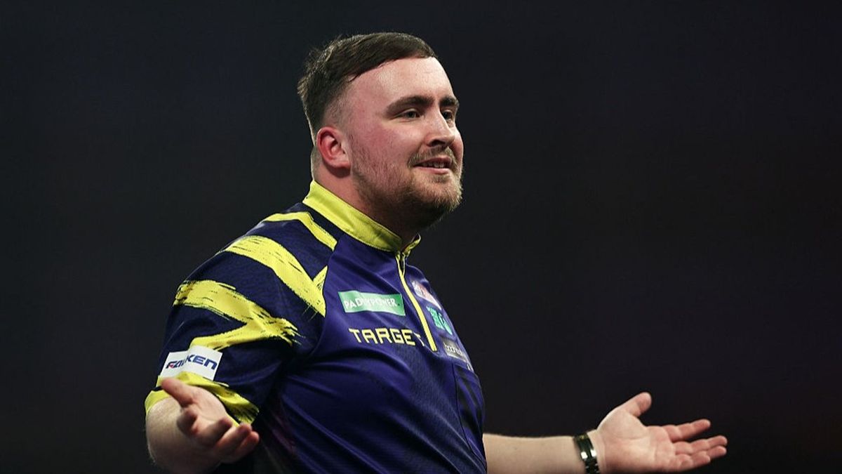 Luke Littler Leaves Ally Pally Crowd Booing Furiously With Unexpected ...