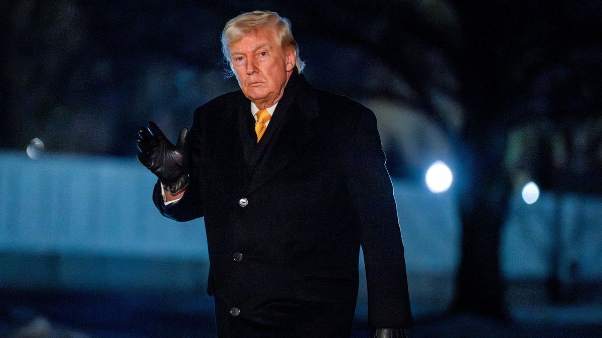 Footage From Donald Trump’s Super Bowl Party Emerges After He Slams Bad ...