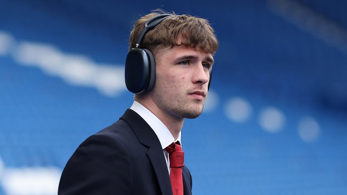 Man Utd academy graduate could get dream World Cup call-up after Billy ...