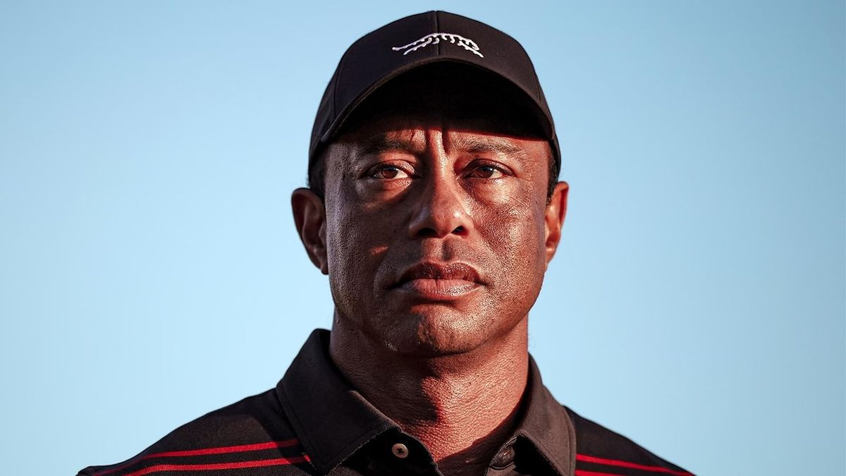 Tiger Woods arrested after being involved in 'rollover car crash' in ...