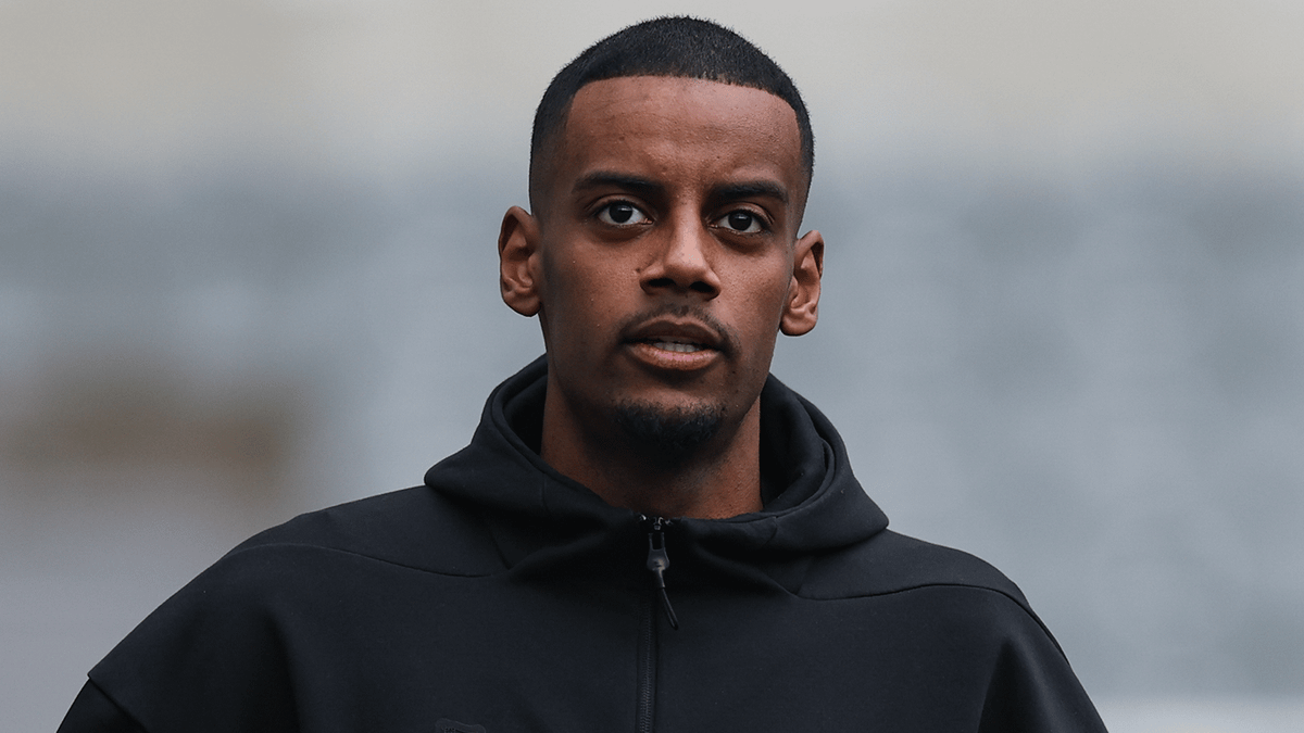 Respected journalist reveals what Alexander Isak's agent has said about ...