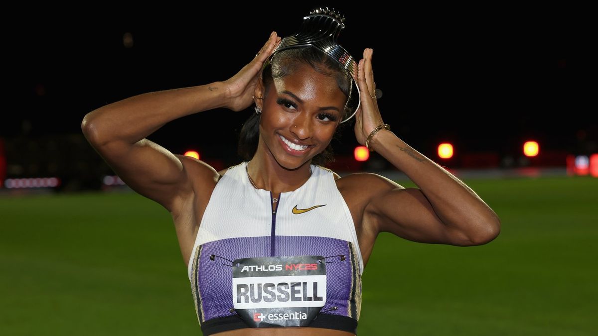 Female Sprinter 'Leaks Payslip' Moments after Finishing Race
