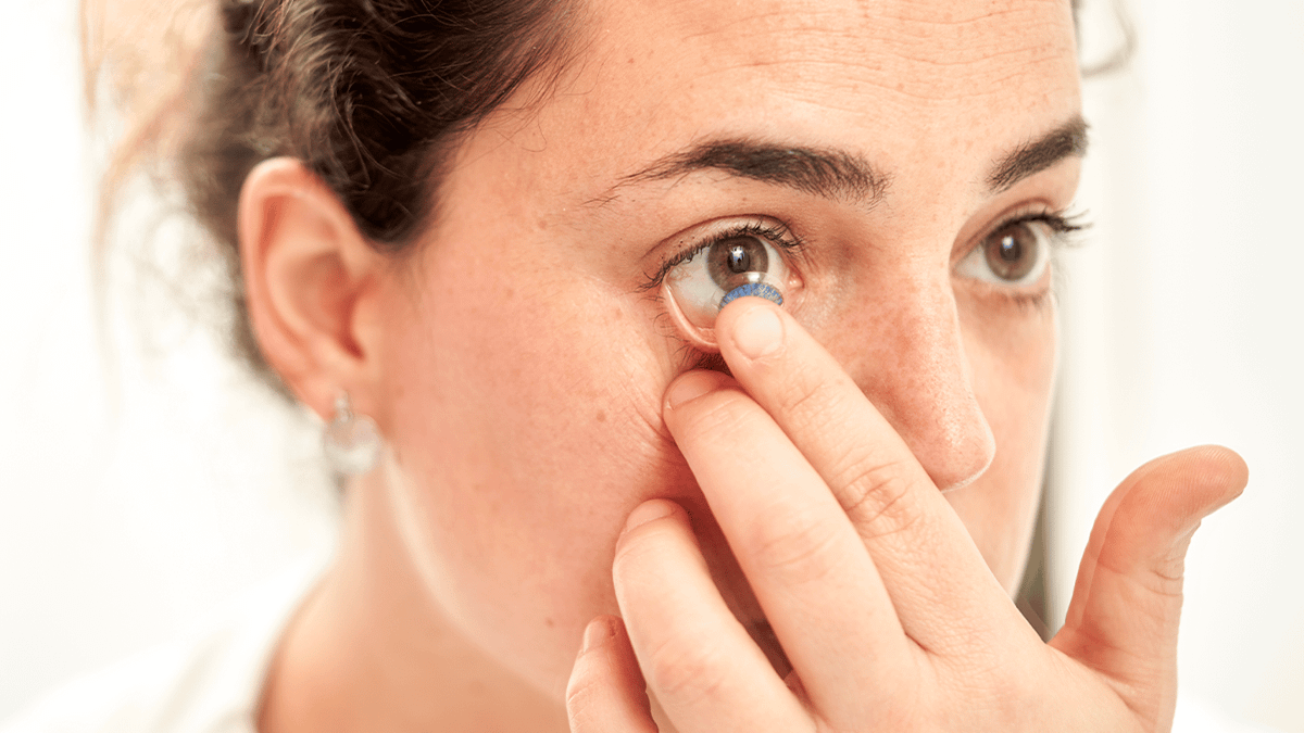 California doctor had to remove 23 contact lenses from one woman's eye ...