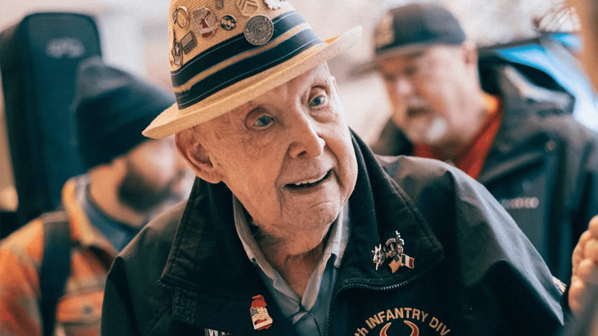 Fans heartbroken as TikTok-famous WW2 veteran Jake Larson dies at age 102