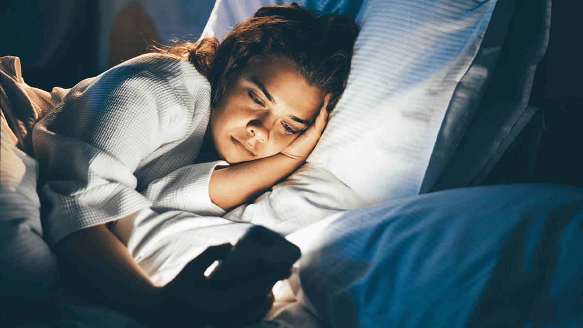 How much harmful radiation your iPhone actually emits as users worry ...