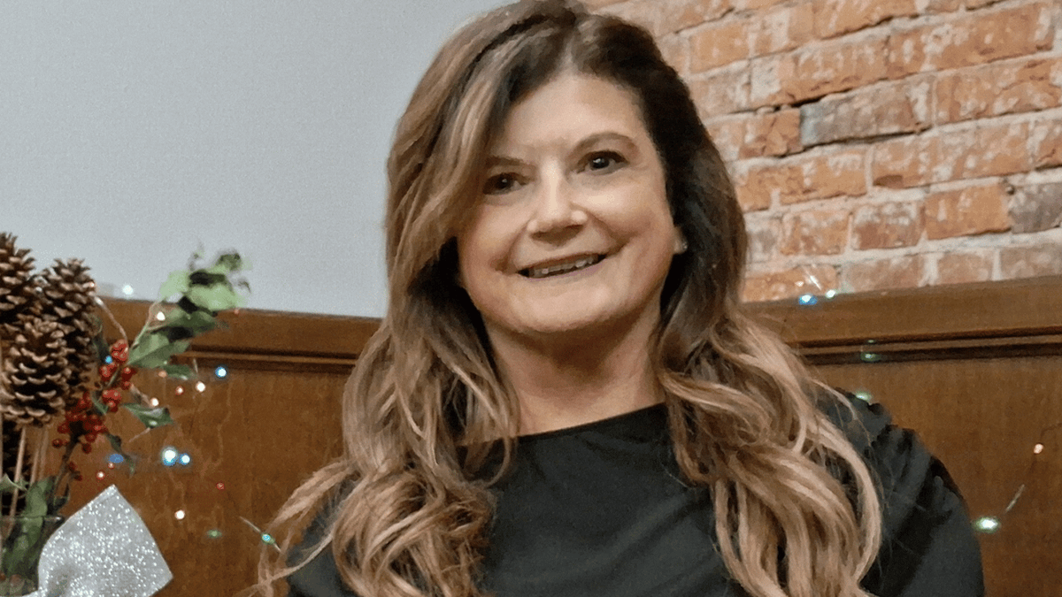 Woman who says she 'went to hell' after almost dying on operating table ...
