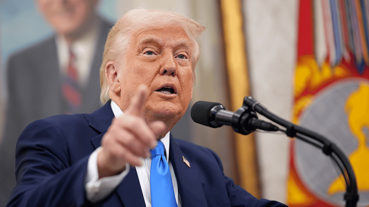 Donald Trump could be selling $2,300,000,000 of Truth Social stake as ...