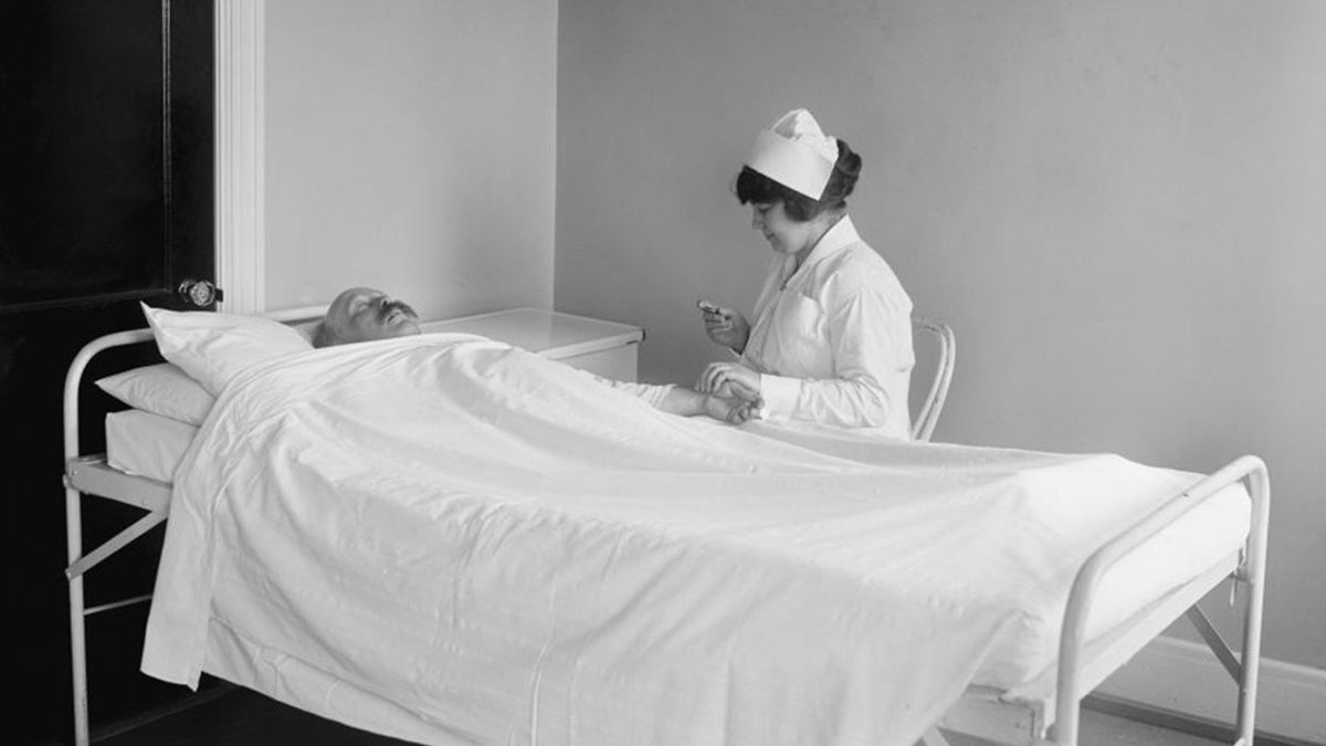 This disease turned 5,000,000 people 'into statues' and then was almost ...