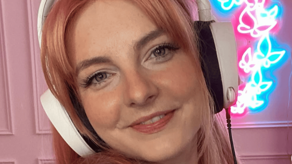 Popular YouTuber with over 7,000,000 subscribers 'breaks internet' with ...