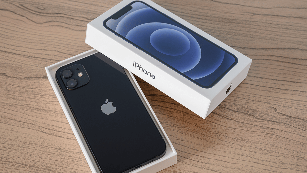 People are just discovering what the ‘i’ in iPhone stands for and it's ...