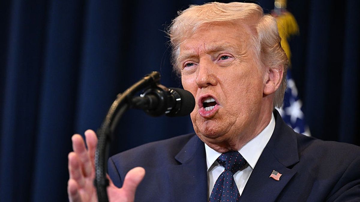 Trump issues threat of 'death, fire and fury' to Iran as Americans risk ...
