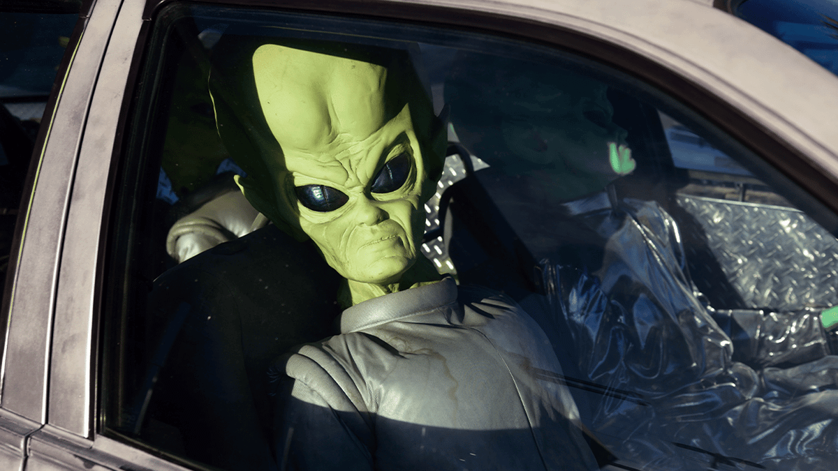 Millions of smartphones just blasted an official 'alien invasion ...