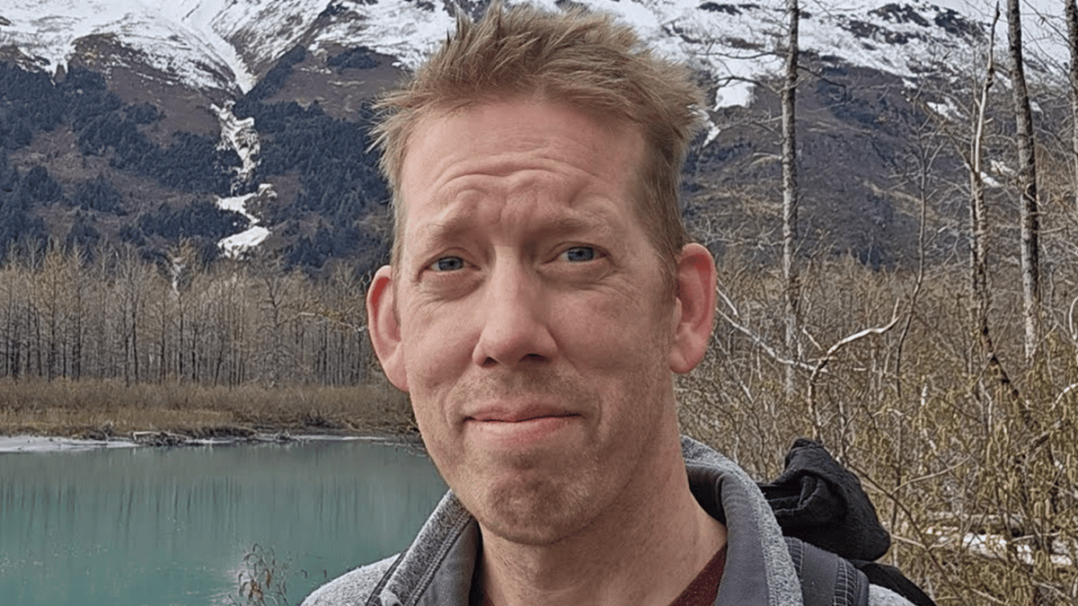 Beloved YouTuber with 15,000,000 subscribers announces he's quitting ...