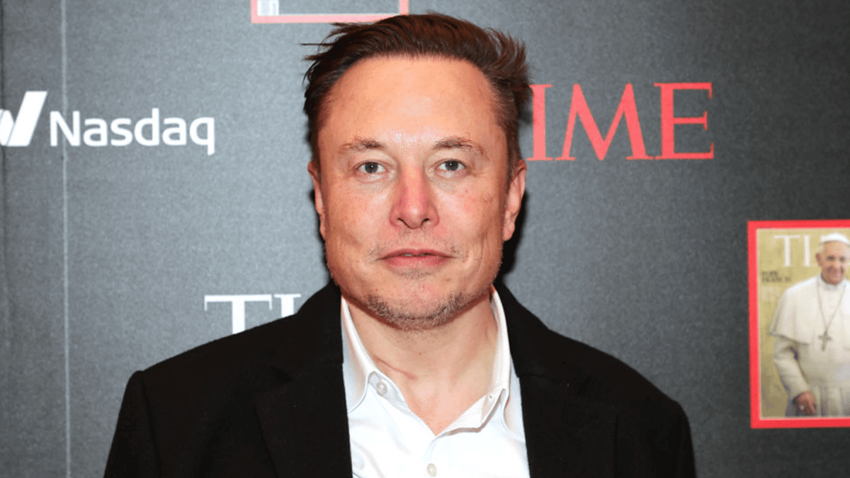 AI makes insane prediction for when Elon Musk will hit trillionaire ...