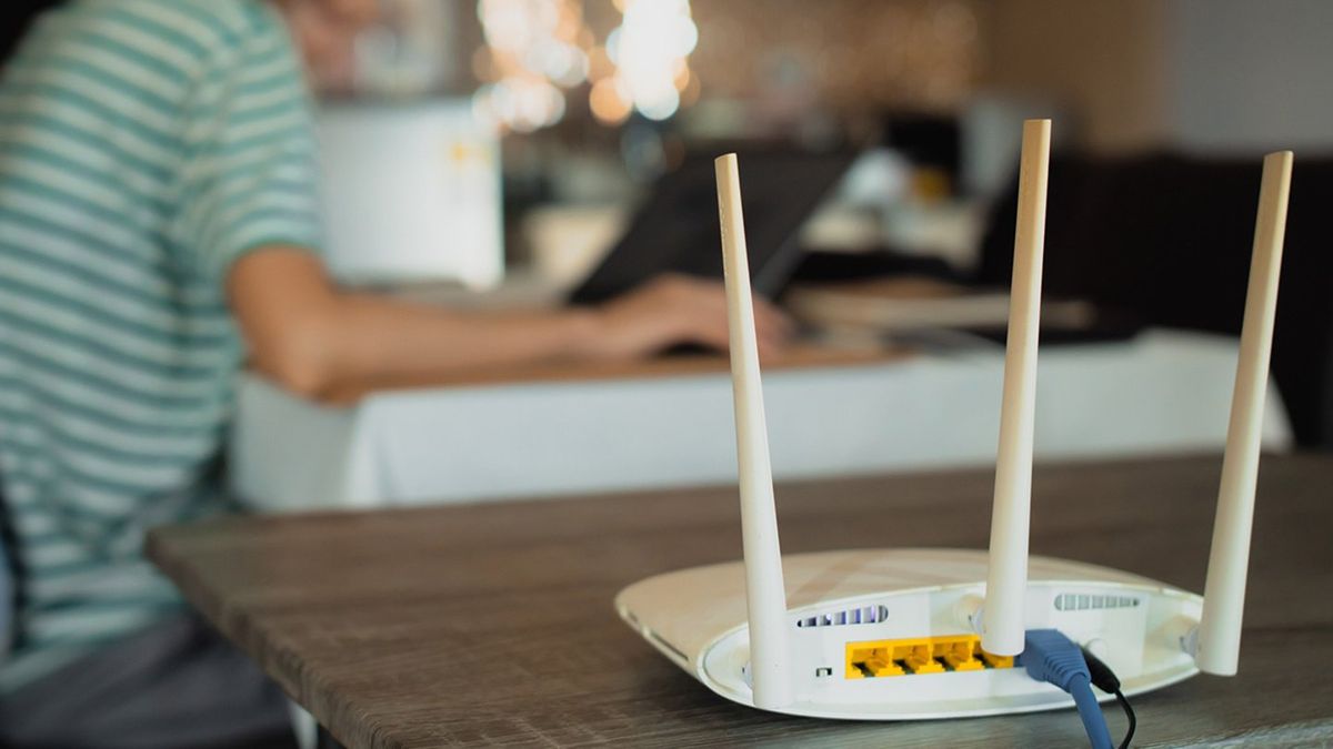 Your Wi-FI router could be spying on movement around the house without ...